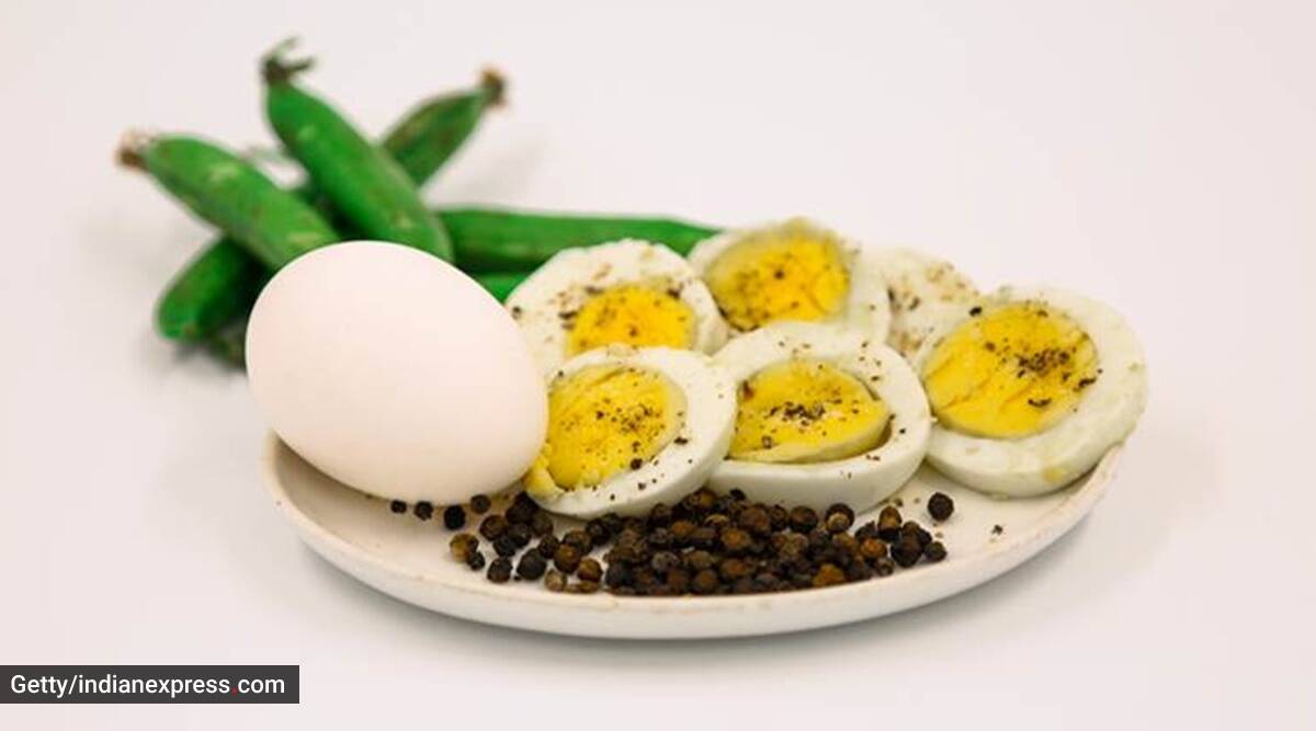 Are boiled eggs high in iron?