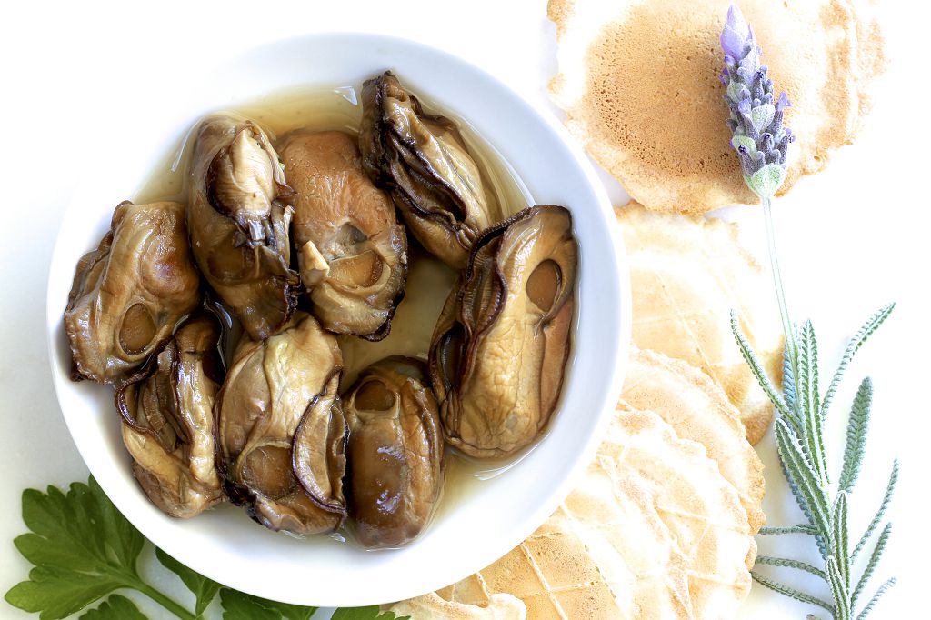 Are canned oysters cooked or raw?