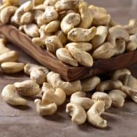 Are cashews good for broken bones?