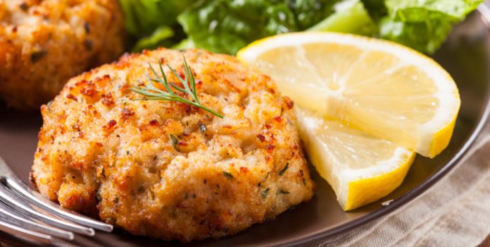 Are crab cakes high calorie?