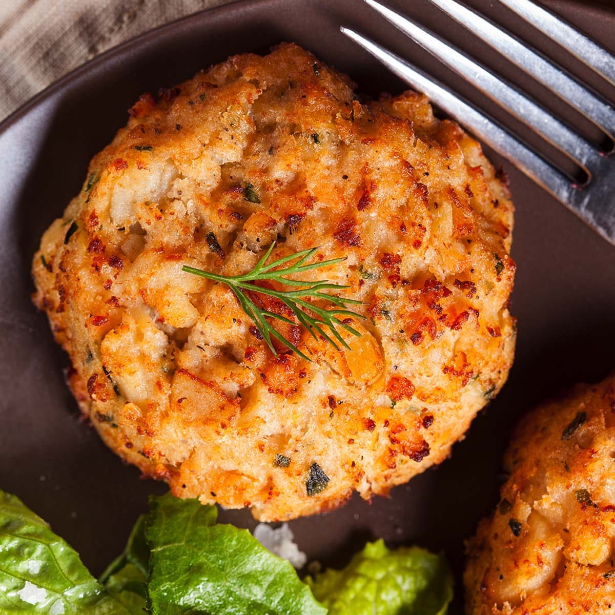 Are crab cakes hot or cold?