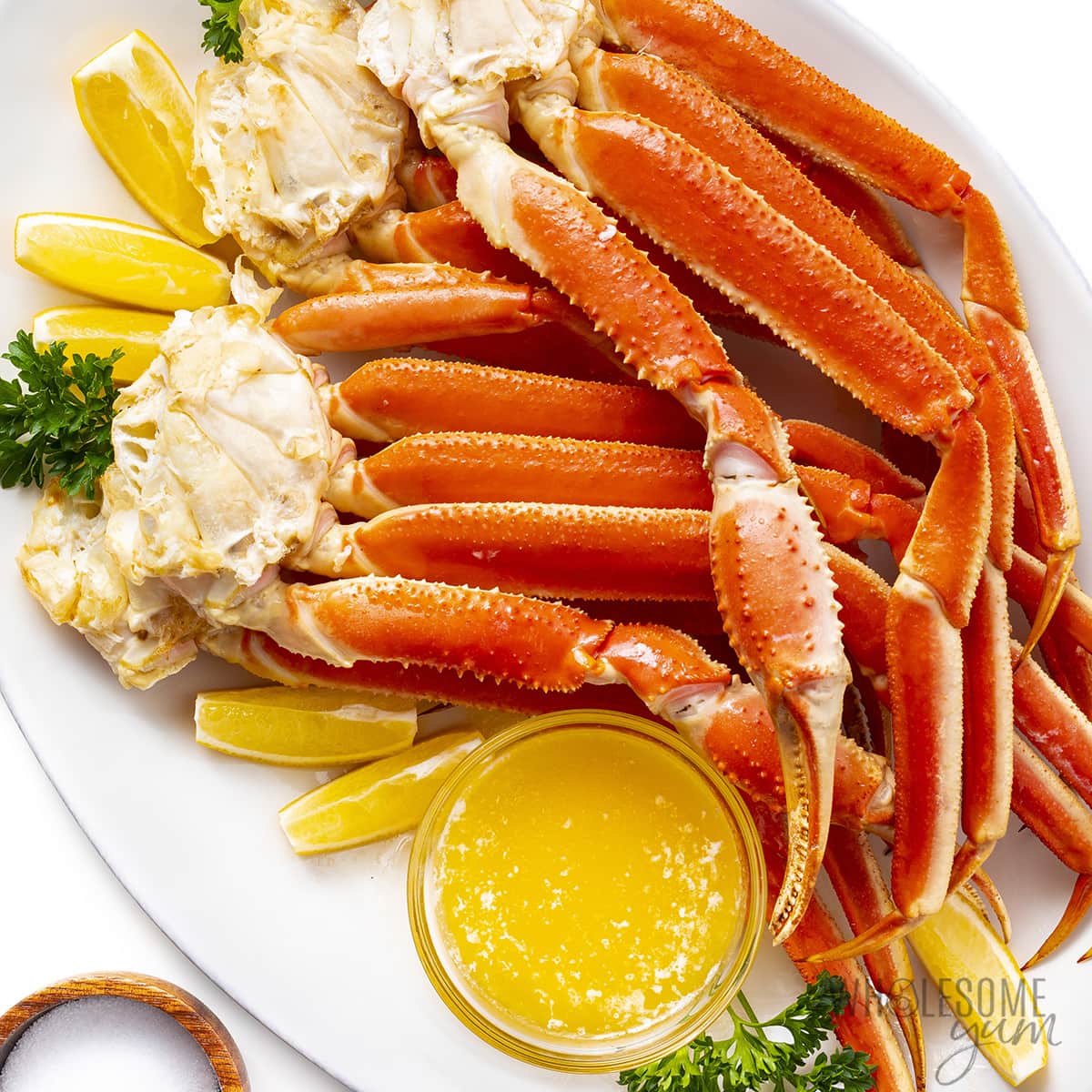 Are crab legs better baked or boiled?
