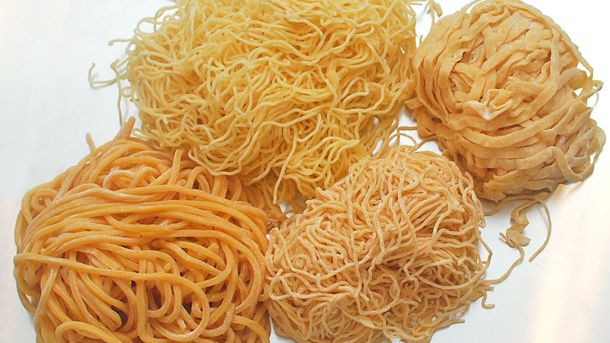 Are egg noodles the same as instant noodles?