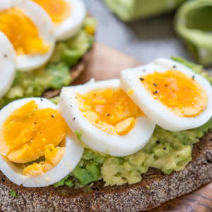 Are eggs and avocado good before a workout?