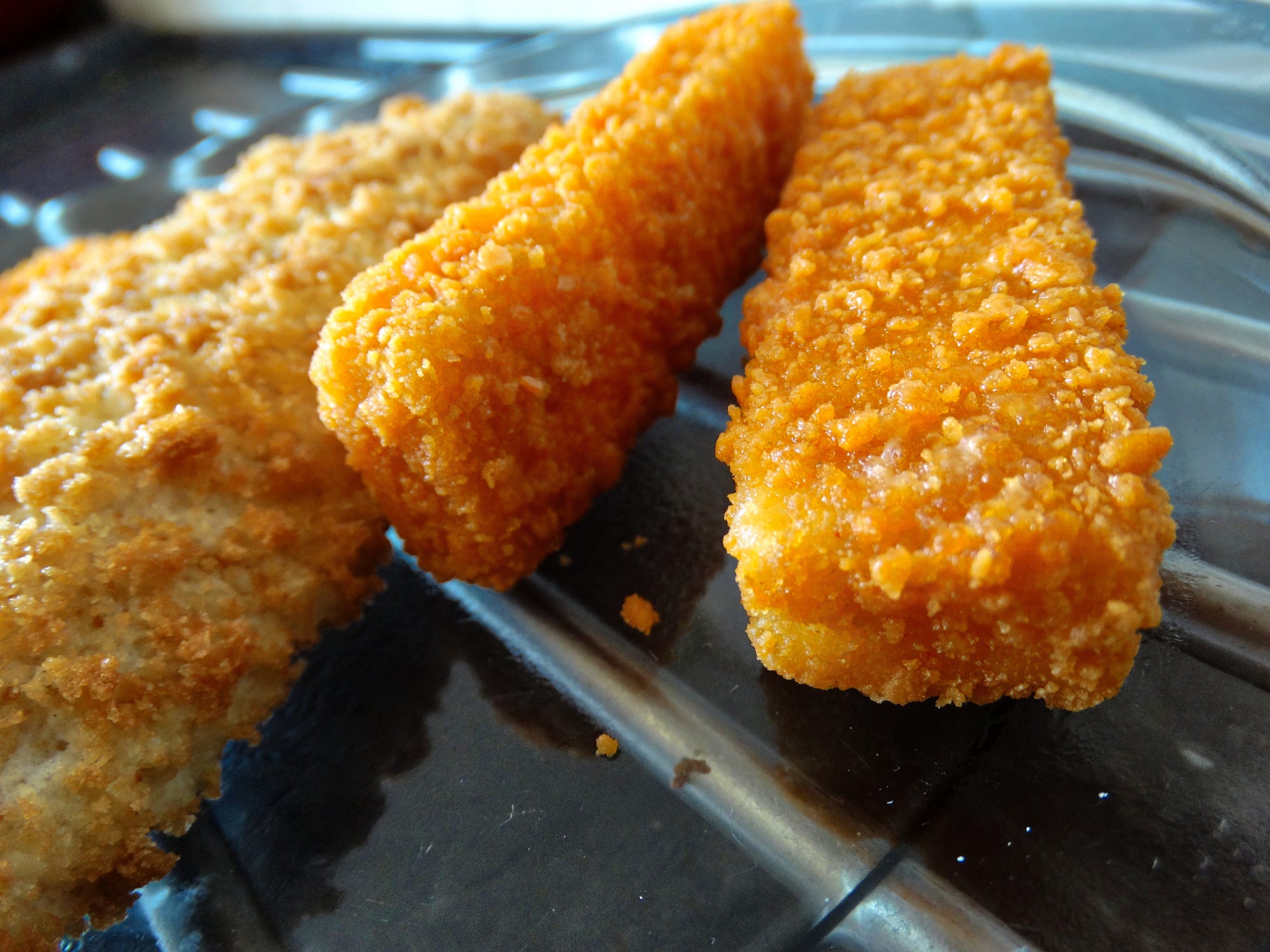 Are fish fingers highly processed food?