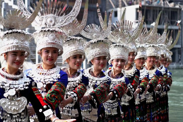 Are Hmong and Chinese the same?