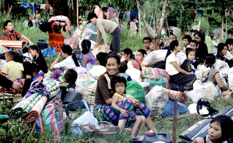 Are Hmong refugees or immigrants?