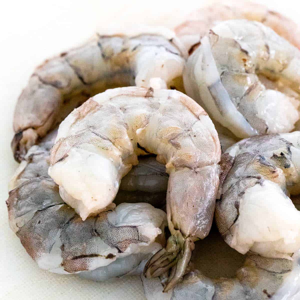 Are raw prawns deveined?