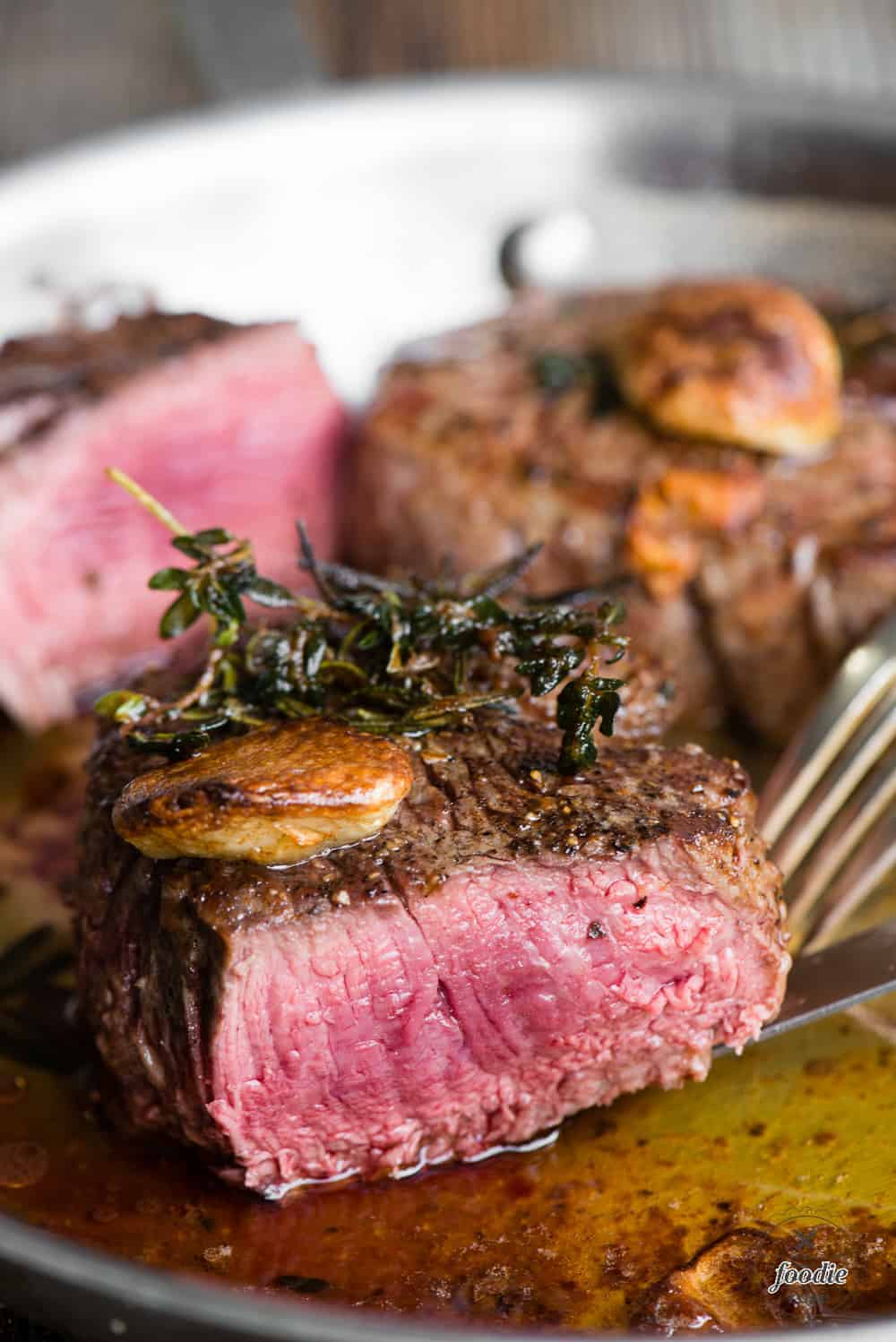 At what temperature and for how long do you cook filet mignon?