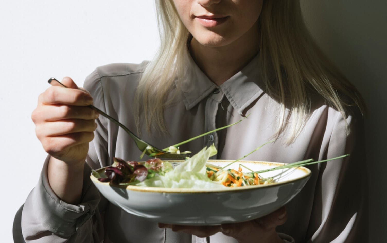 Can changing your eating habits make your stomach hurt?