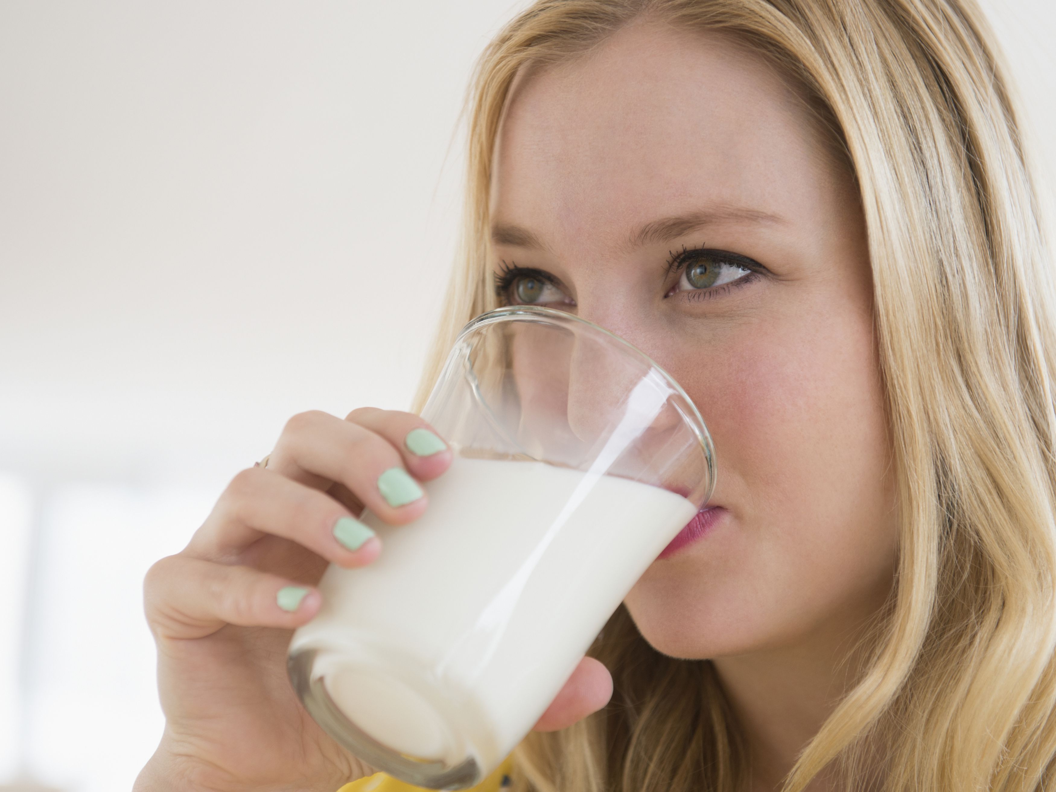 Can cholesterol patient drink milk?