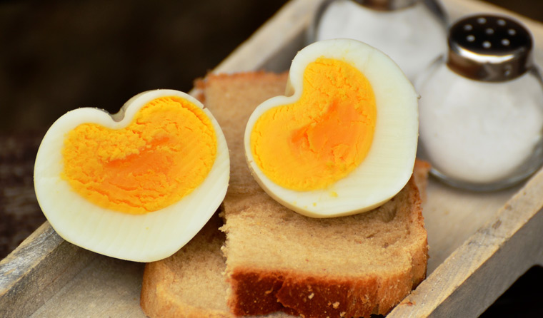 Can eating too many eggs cause heart problems?