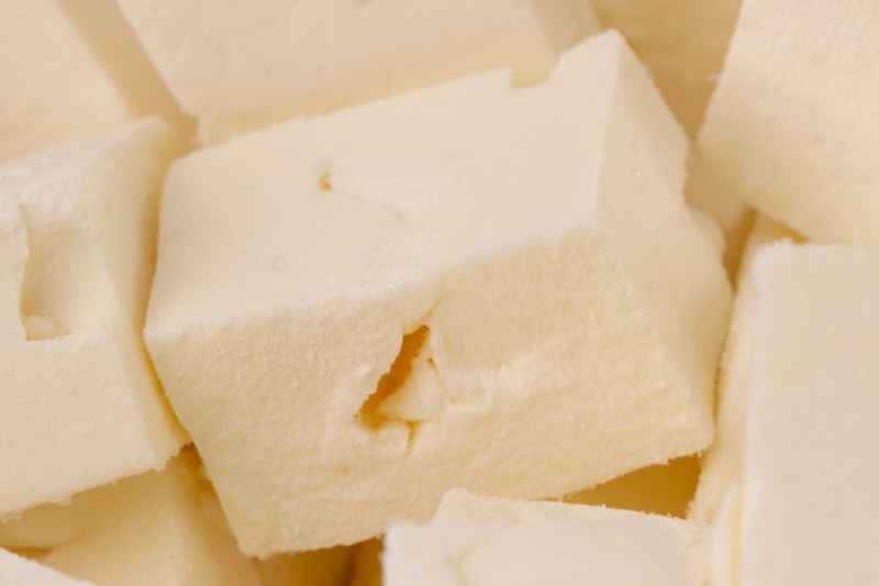 Can fresh feta cheese be frozen?