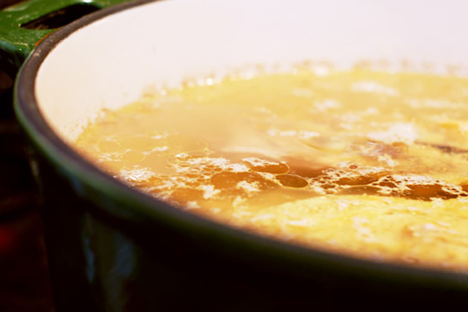 Can homemade chicken broth be left out overnight?