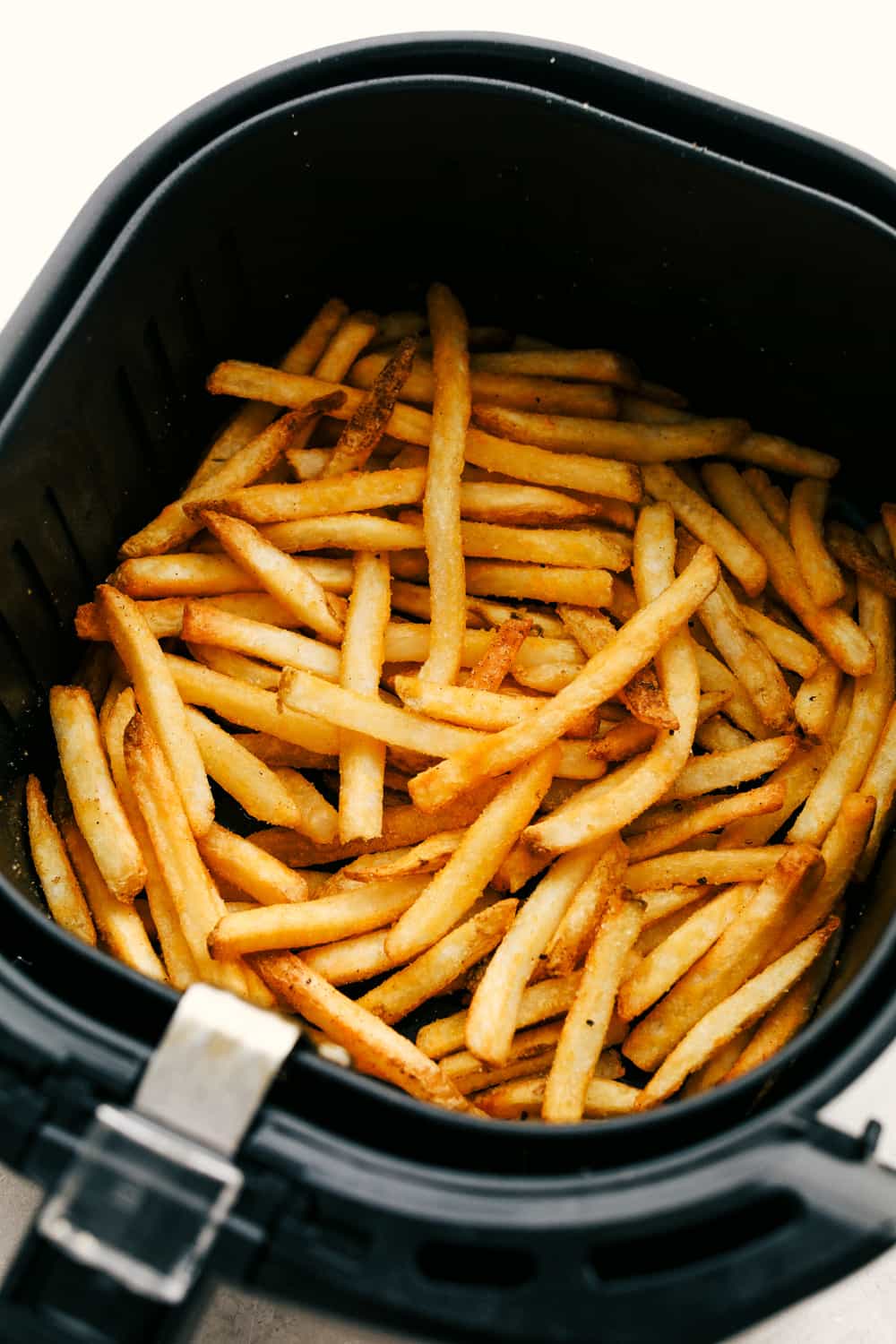 Can I cook fries in air fryer?