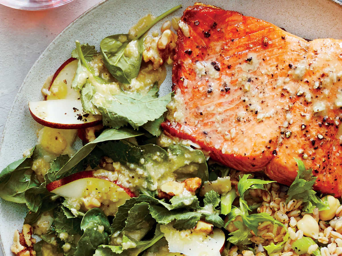 Can I eat cooked salmon the next day?