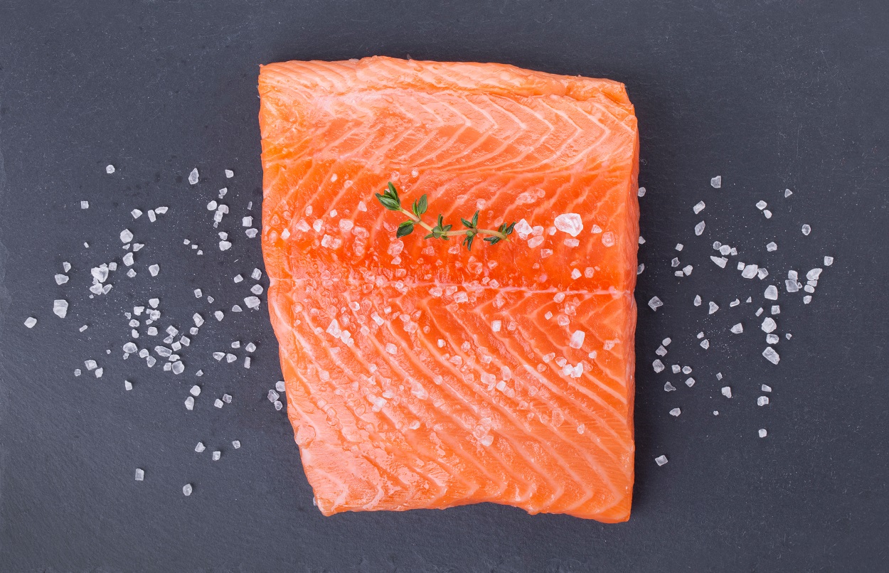 Can I eat day old raw salmon?