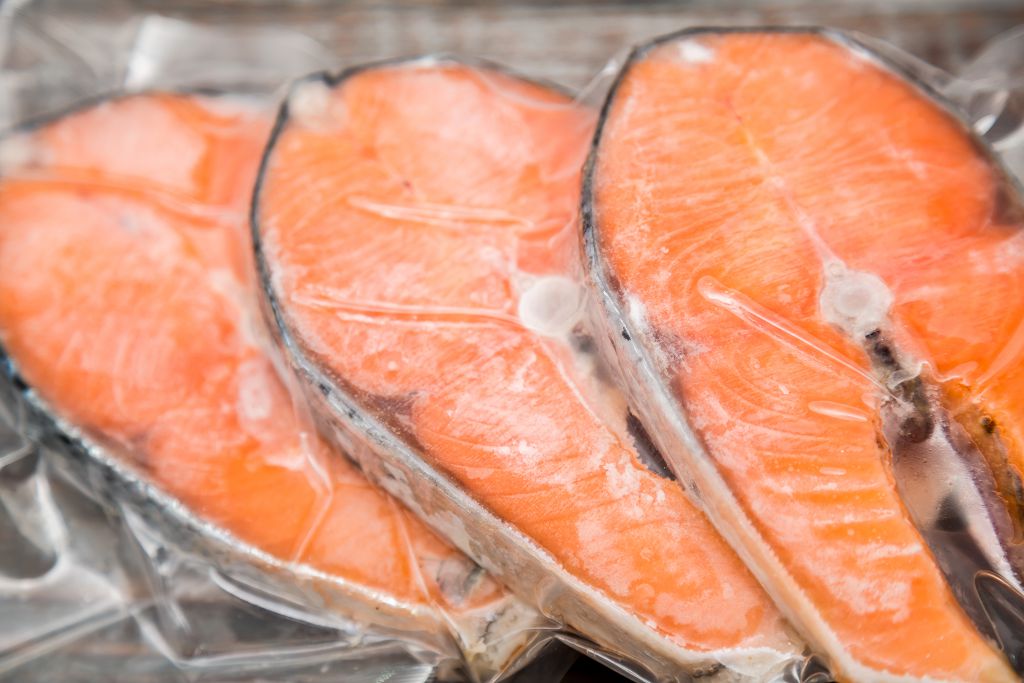 Can I eat salmon that has been in the fridge for 3 days?