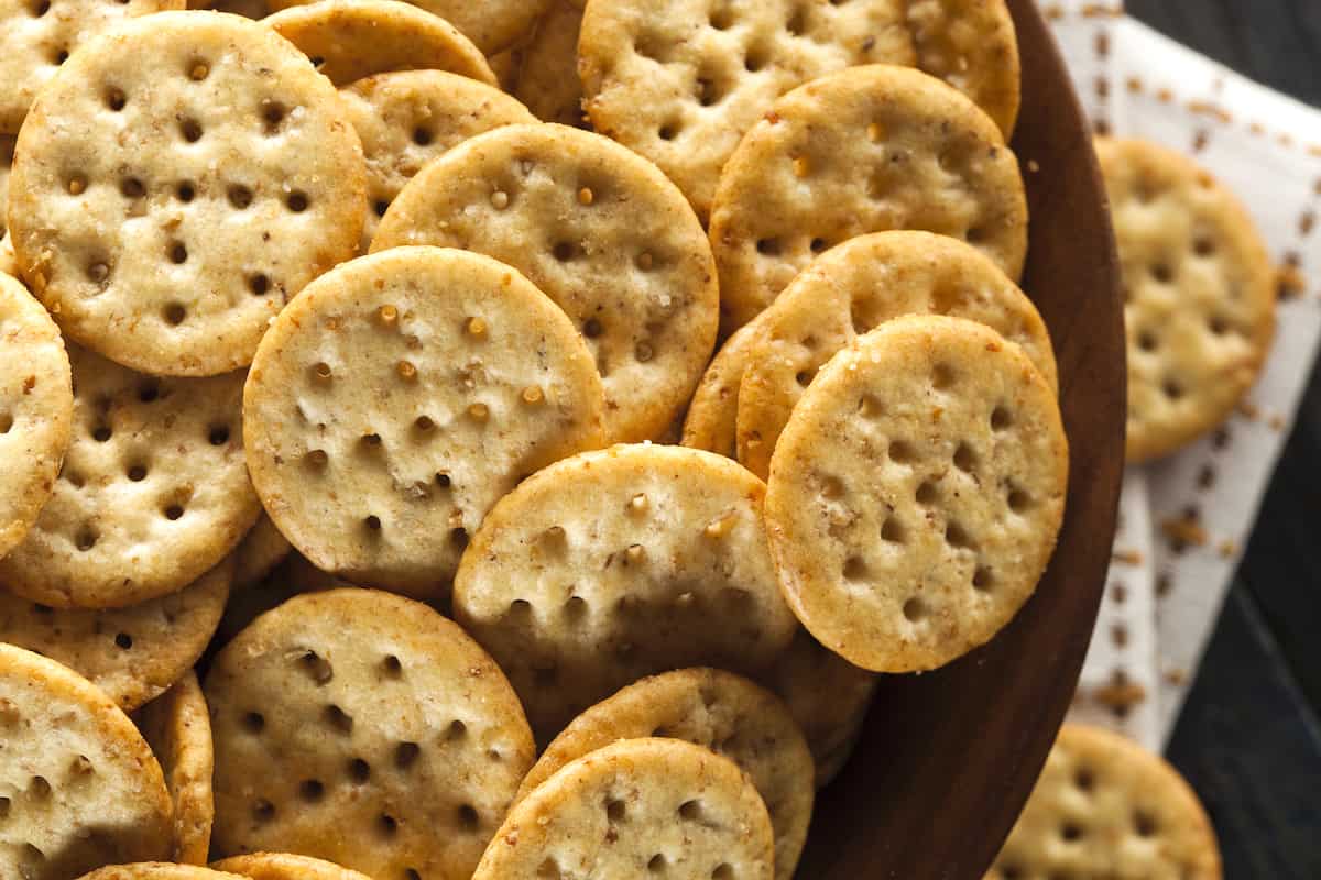 Can I freeze homemade crackers?