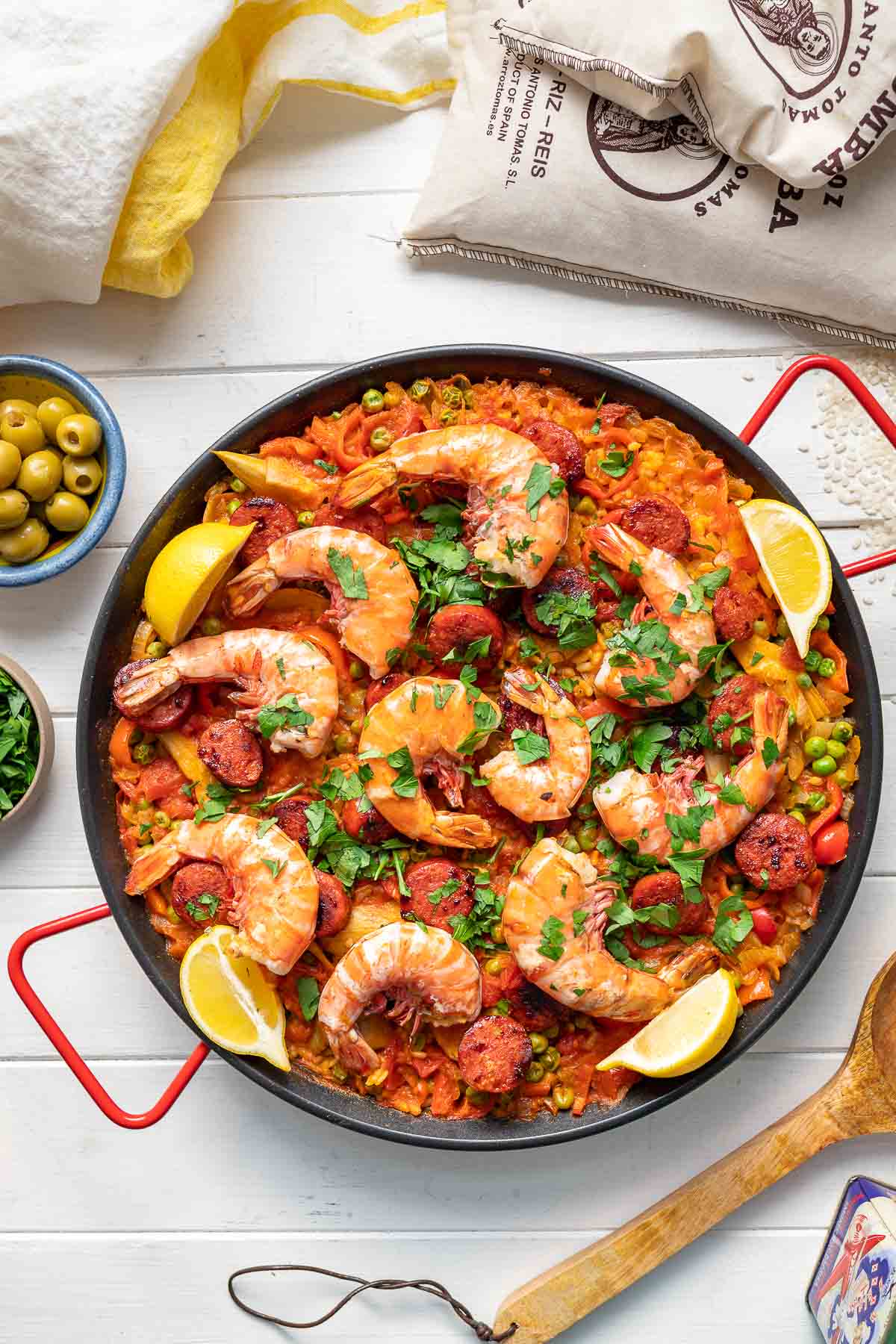 Can I freeze paella with prawns?