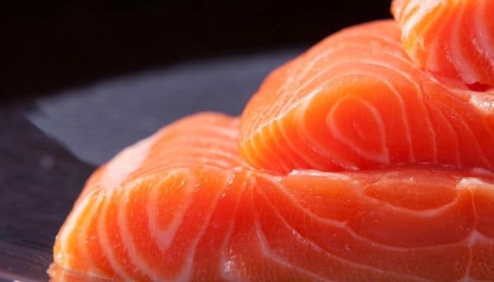 Can I keep raw salmon in the fridge for a week?