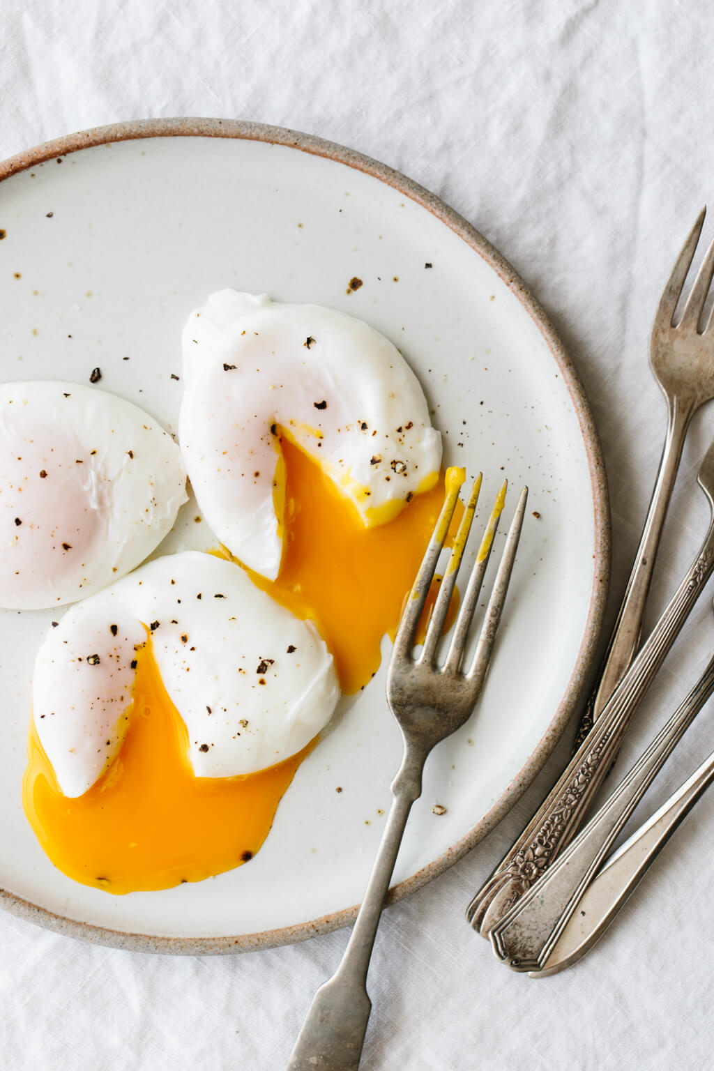 Can I poached an egg and not be runny?