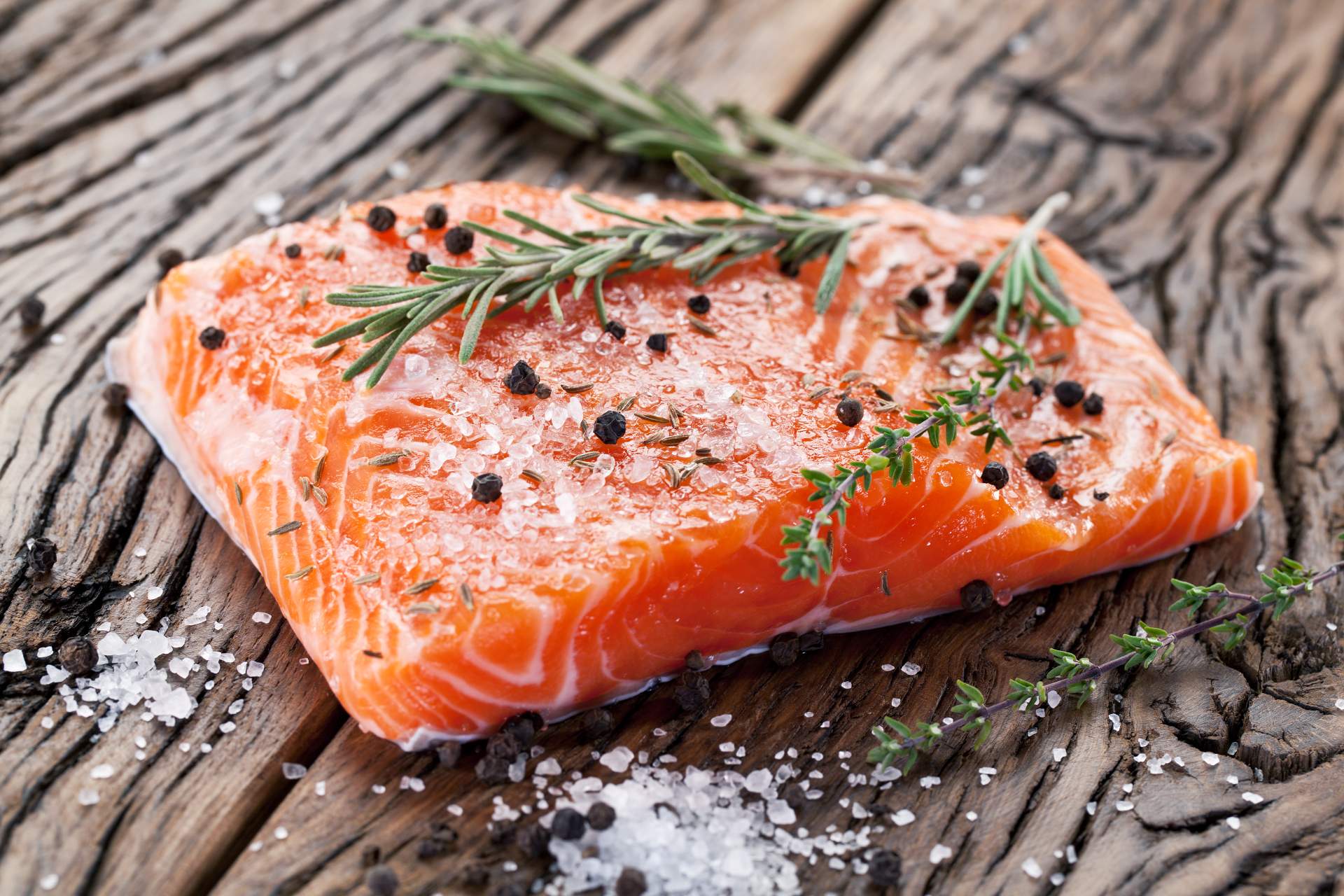 Can I substitute lox for smoked salmon?