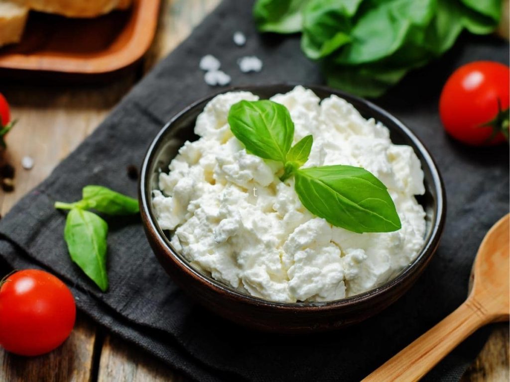 Can I substitute sour cream with ricotta cheese?