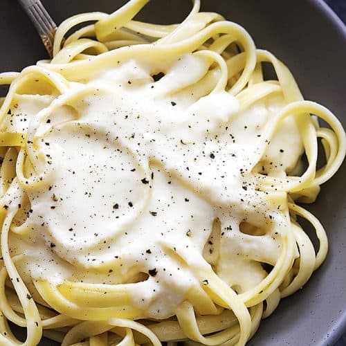 Can I use Greek yogurt instead of heavy cream in pasta?