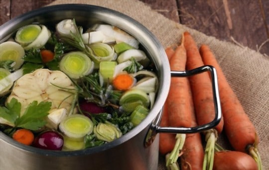 Can I use vegetable stock instead of seafood stock?