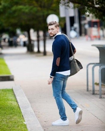 Can I wear white sneakers with blue jeans?