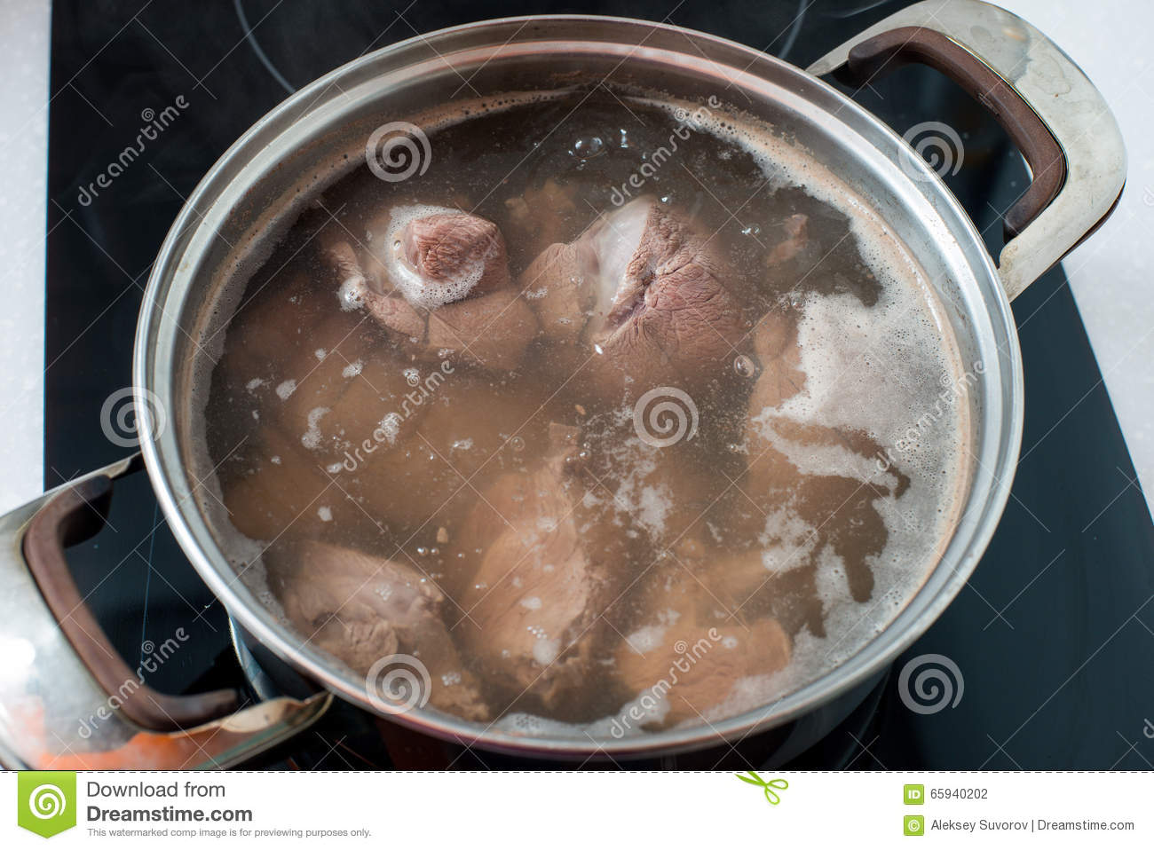 Can meat cook in boiling water?