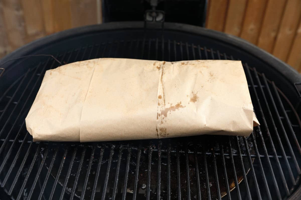 Can pink butcher paper be used in the oven?