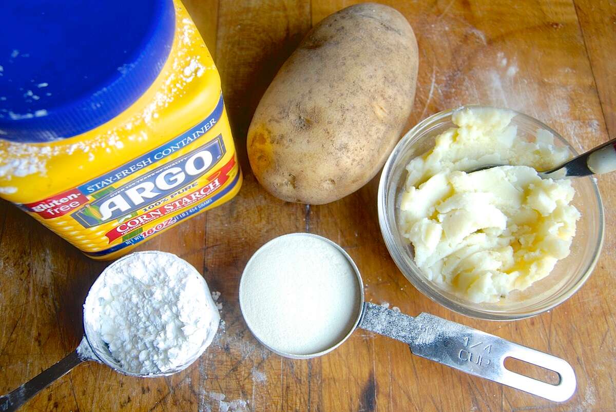 Can potato flakes be substituted for potato flour?