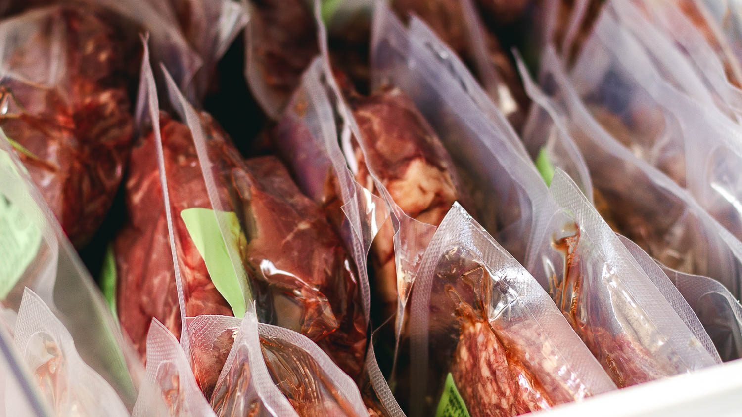 Can vacuum sealed meat get bacteria?