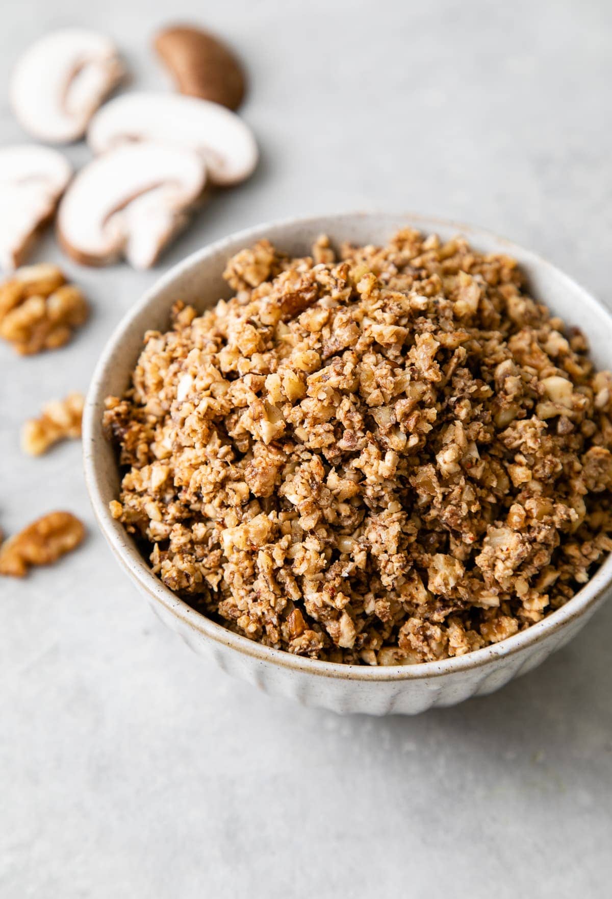 Can walnuts replace meat?