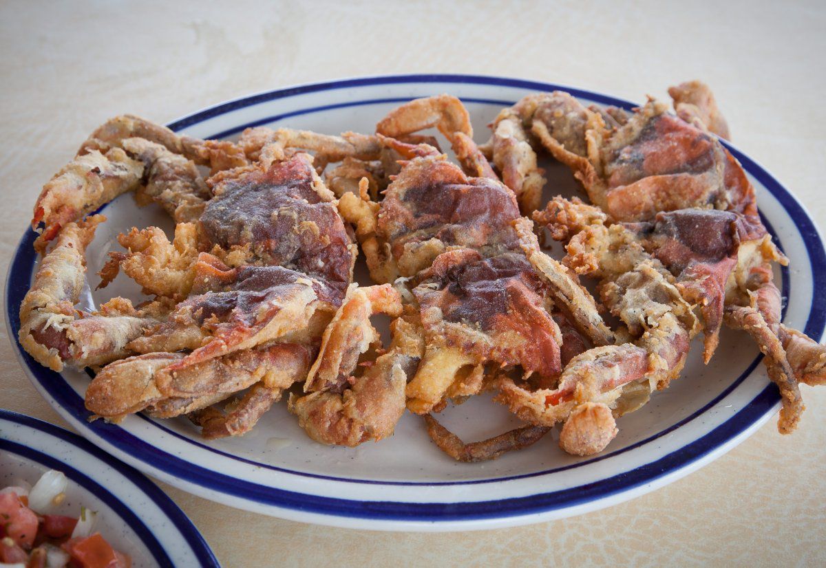Can we eat crab with Shell?