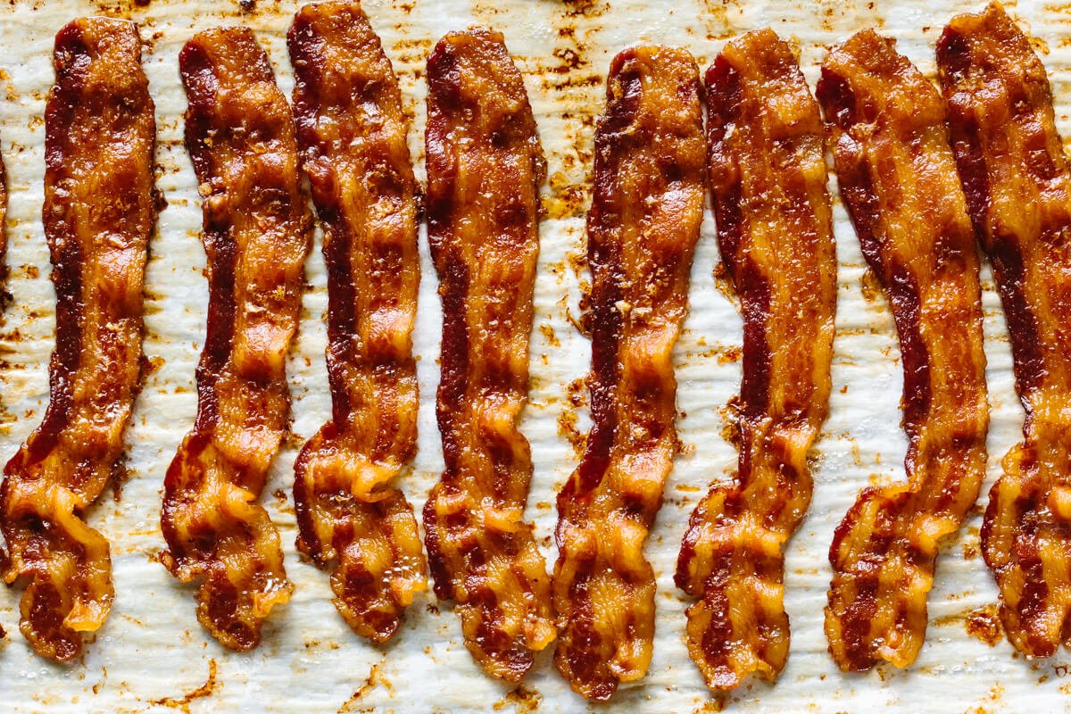 Can you cook 2 pans of bacon in the oven?