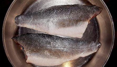 Can you cook and eat fish scales?