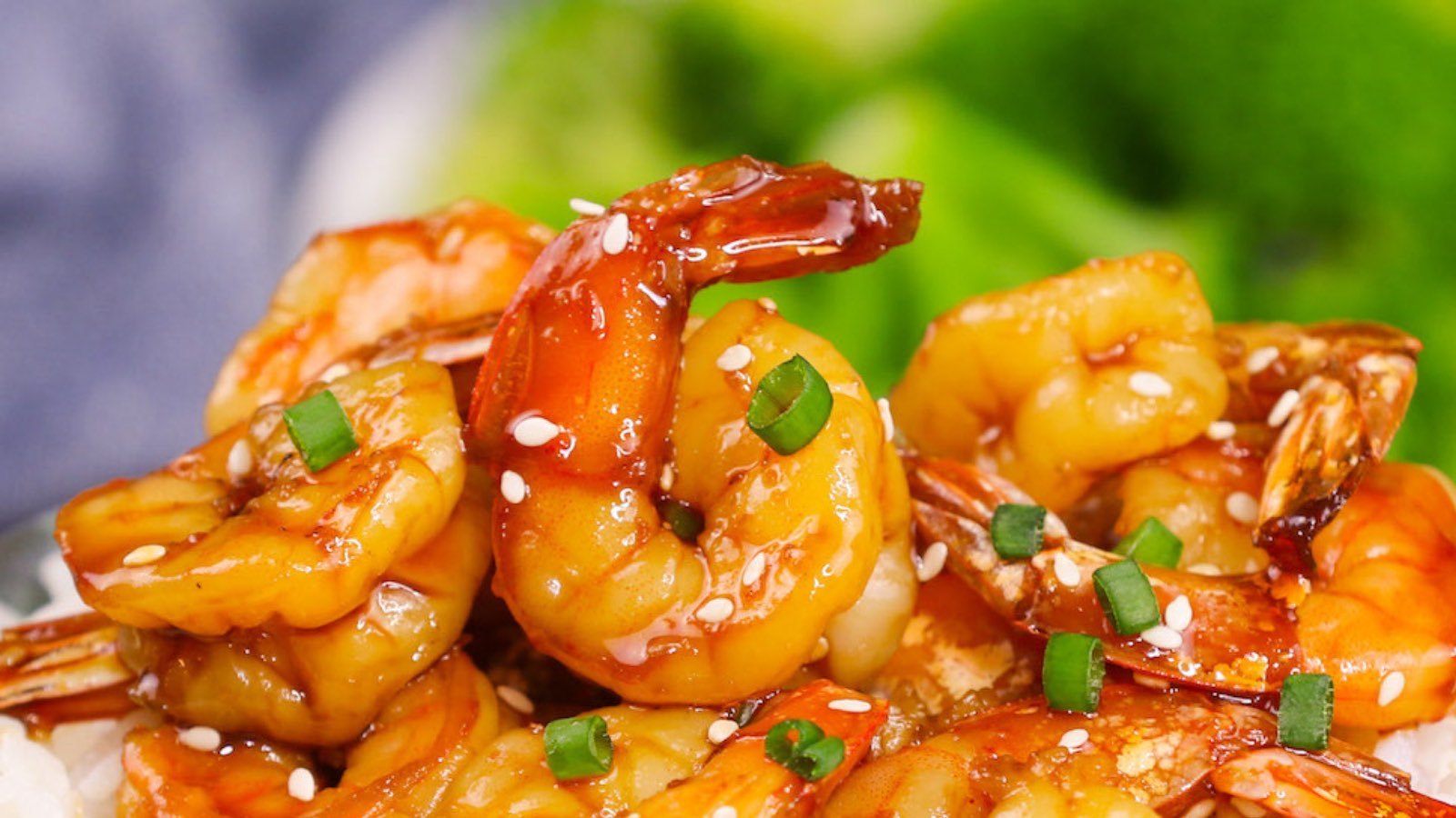 Can you cook frozen cooked shrimp without thawing?