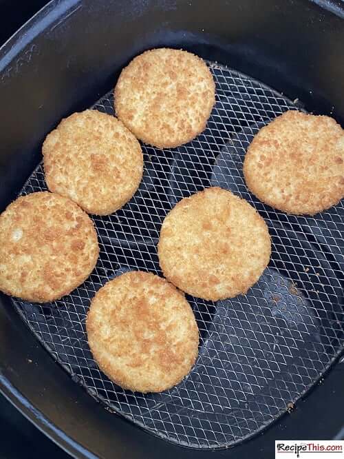 Can you cook frozen fish cakes in a pan?