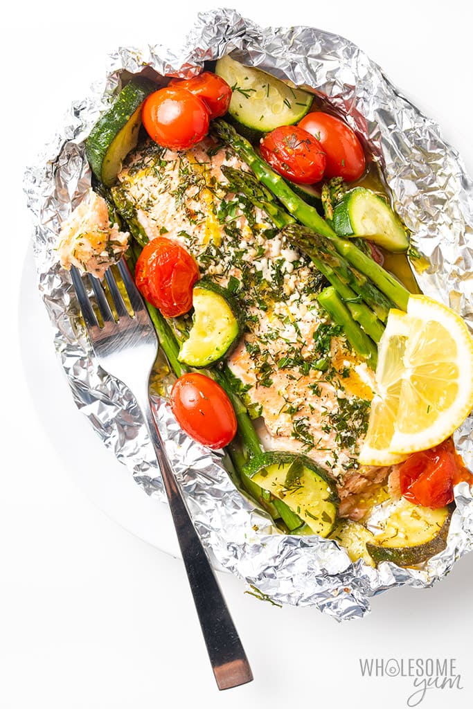 Can you cook frozen salmon in a foil packet?