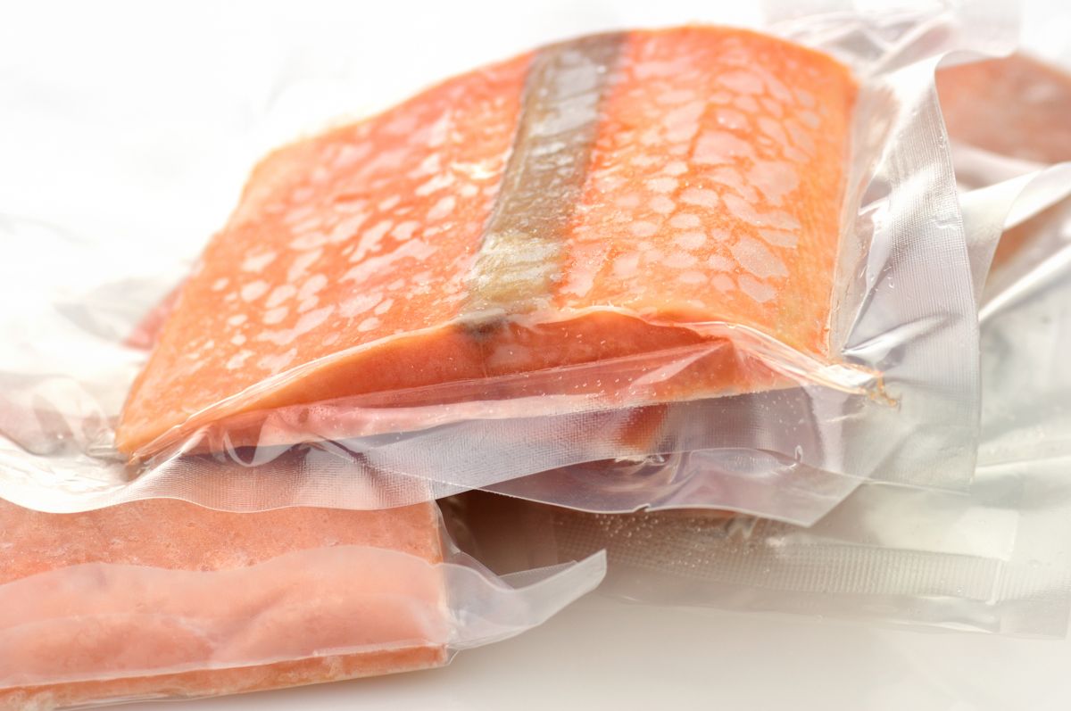 Can you cook frozen salmon in the bag?