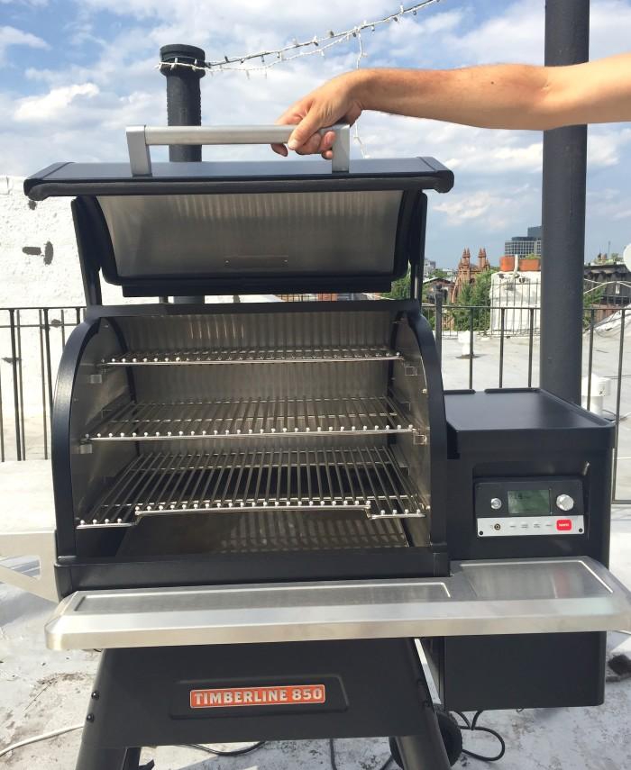 Can you cook on the smoke setting on a pellet grill?