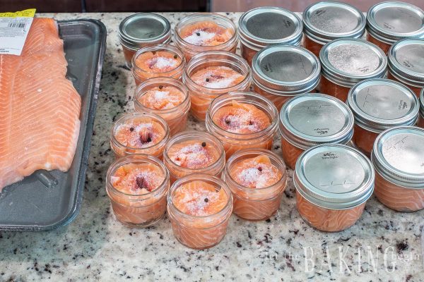 Can you cook salmon in glass jars?