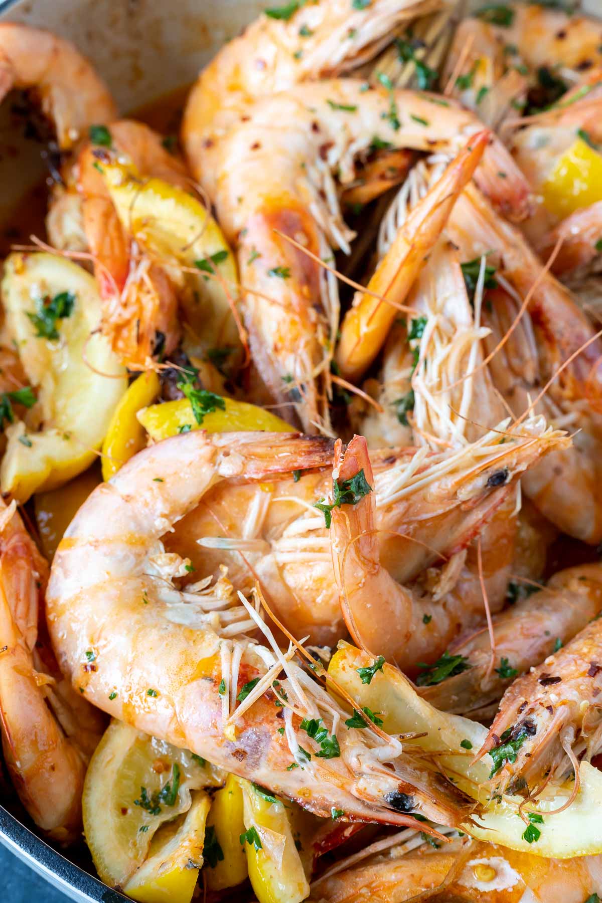 Can you cook shrimp heads?
