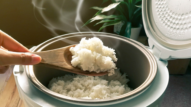 Can you cook with rice vinegar?