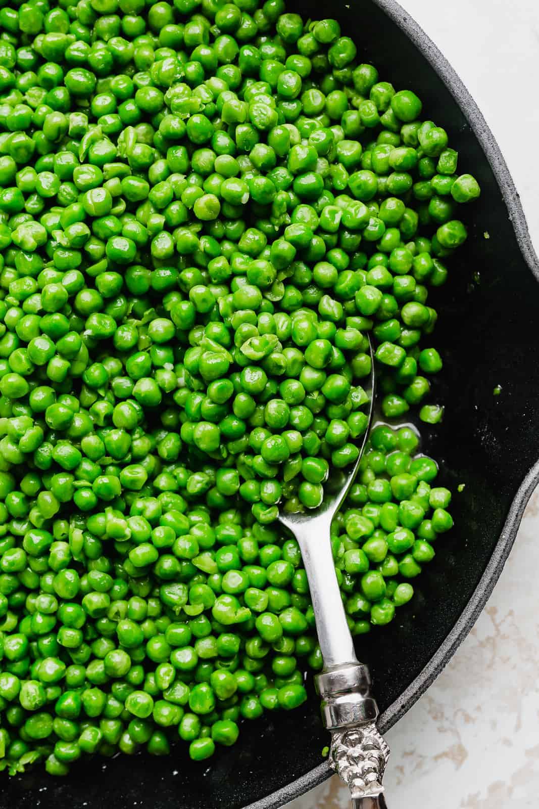 Can you defrost peas before cooking?