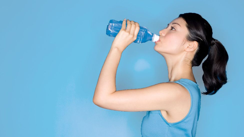 Can you drink too much water in a day NHS?