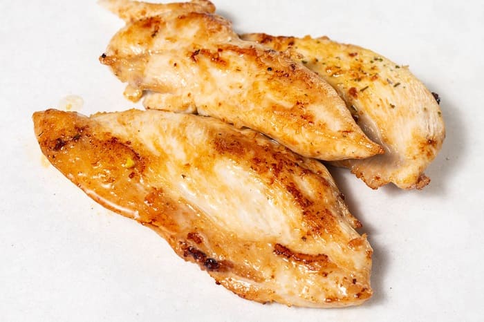 Can you eat chicken at 140 degrees?